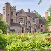 Where was Hot Fuzz filmed? | CN Traveller