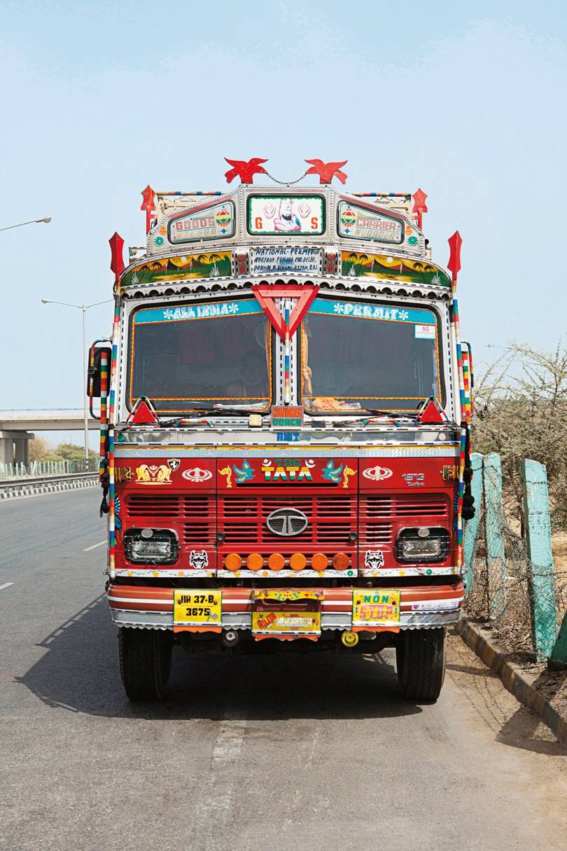‘Horn Please: The Decorated Trucks of India’ by Dan Eckstein | CN Traveller
