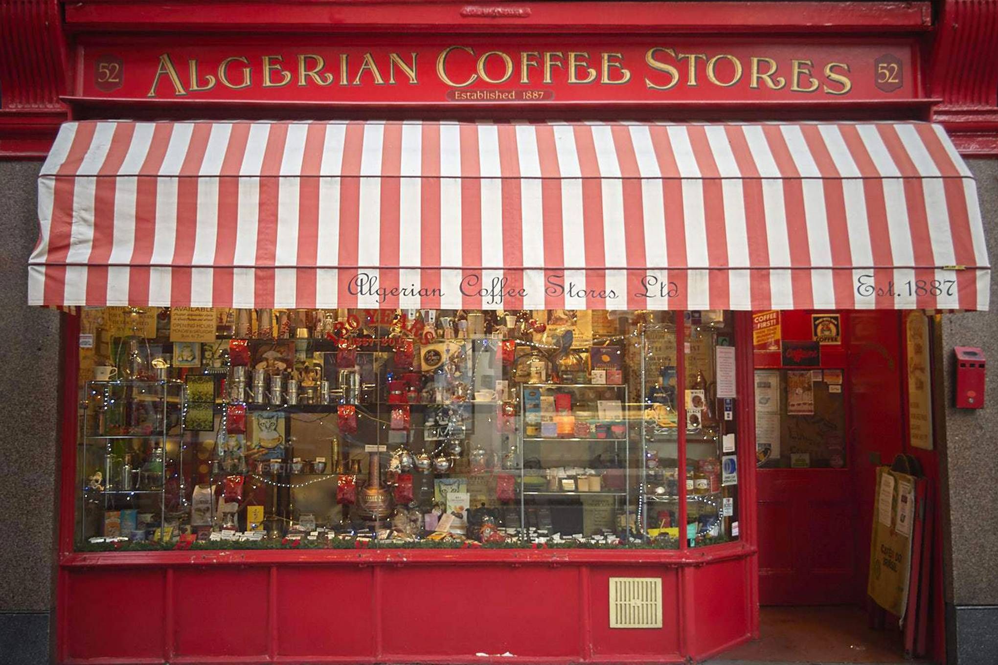 Beautiful vintage shop fronts London | CN Traveller