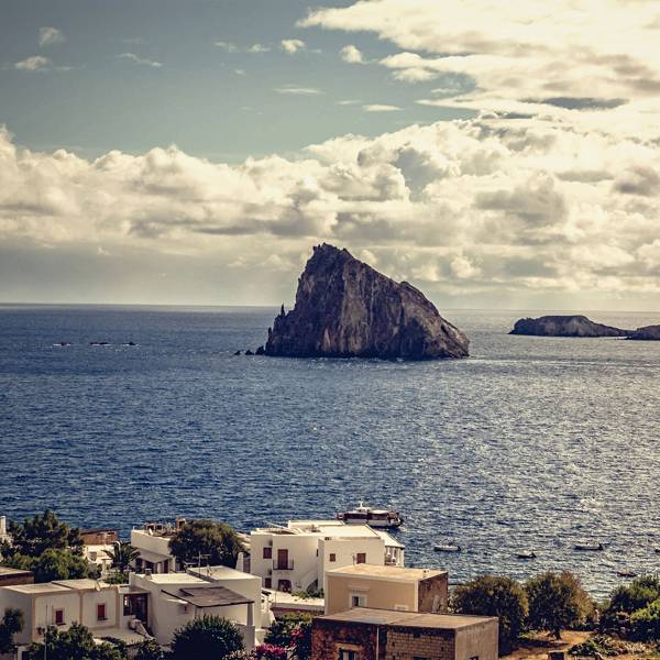 The 15 prettiest islands in Italy | CN Traveller