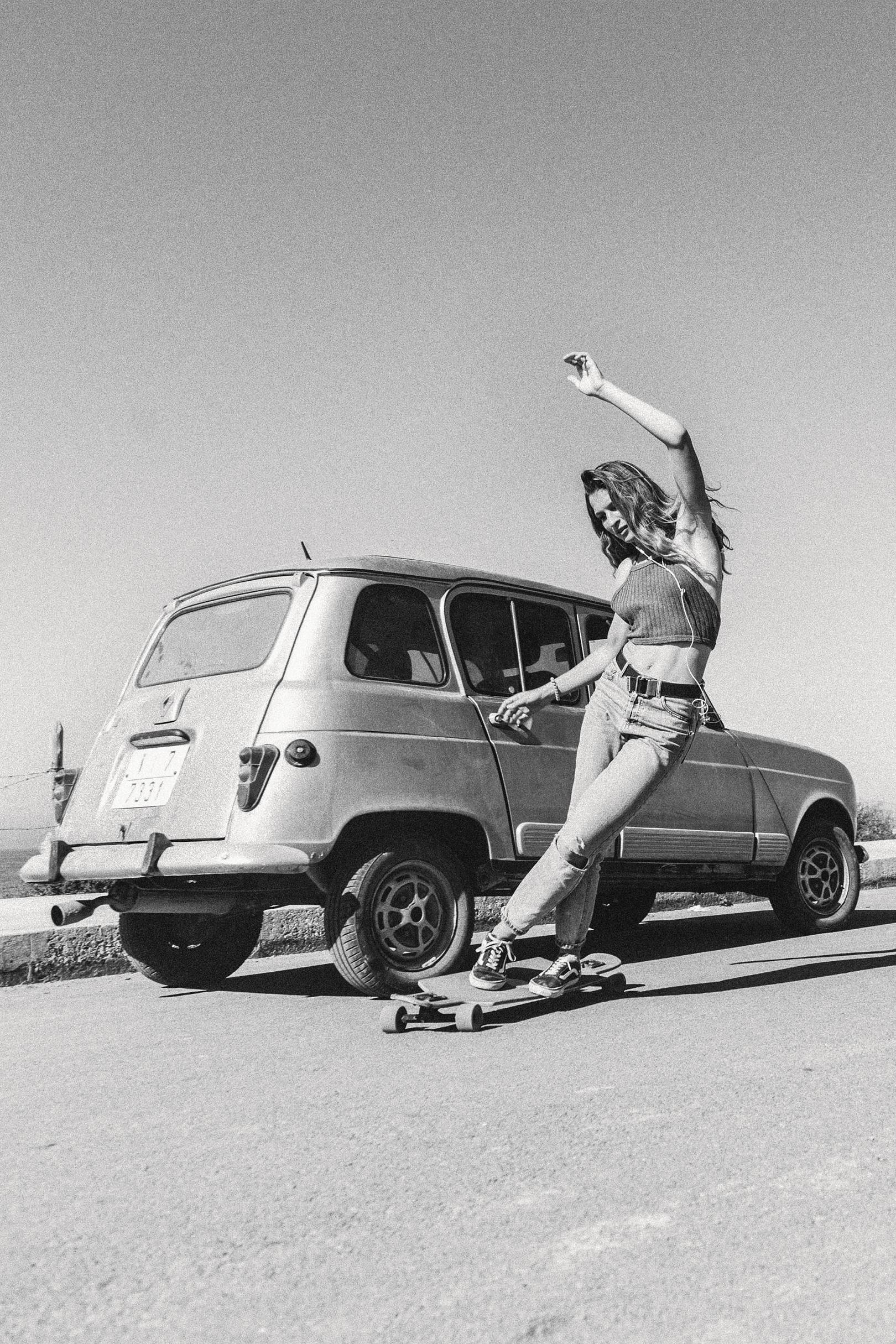 Longboarding women | CN Traveller