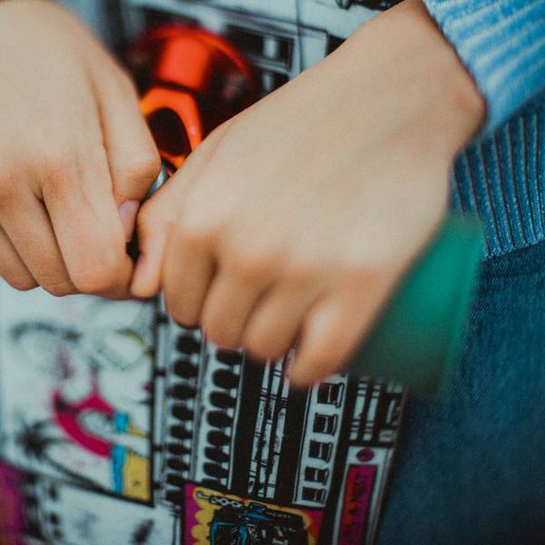 Longboarding women | CN Traveller